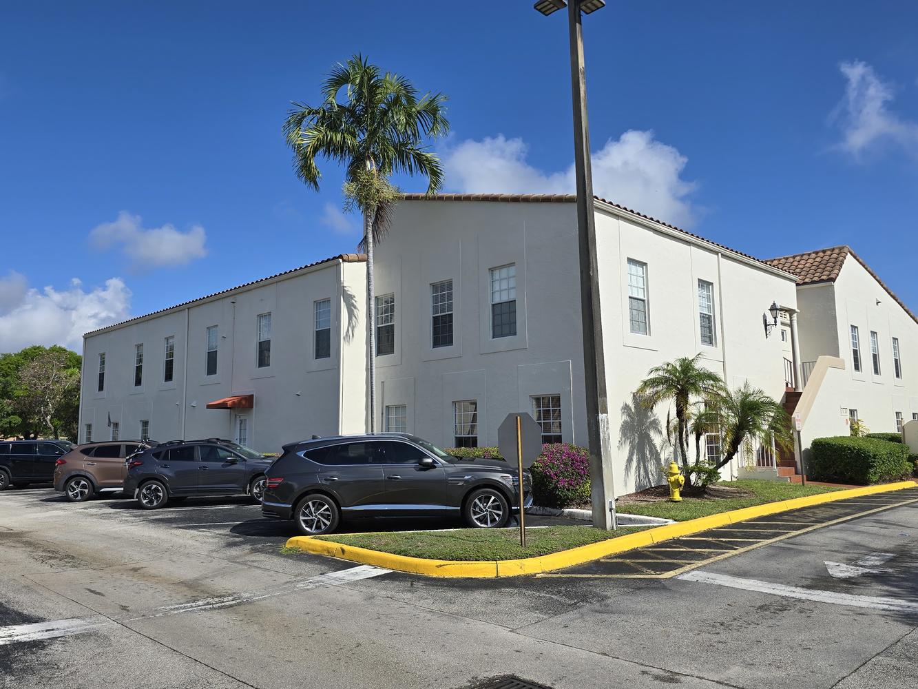 Professional / Medical Office Condo - TotalCommercial.com