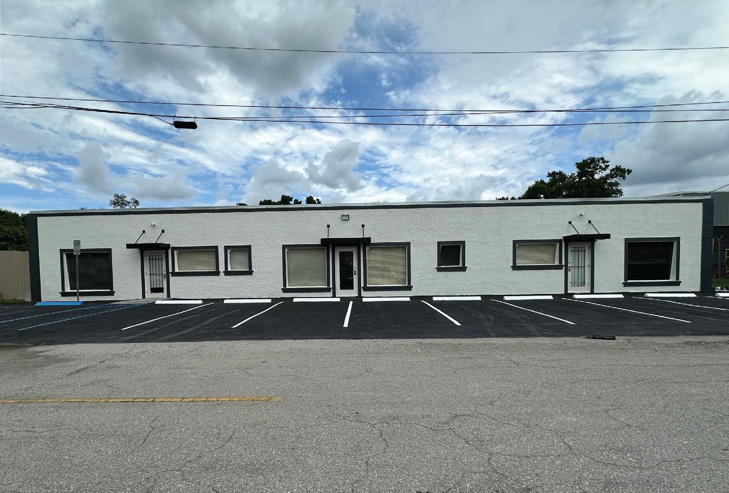 10,000 SF Industrial Flex Building - TotalCommercial.com
